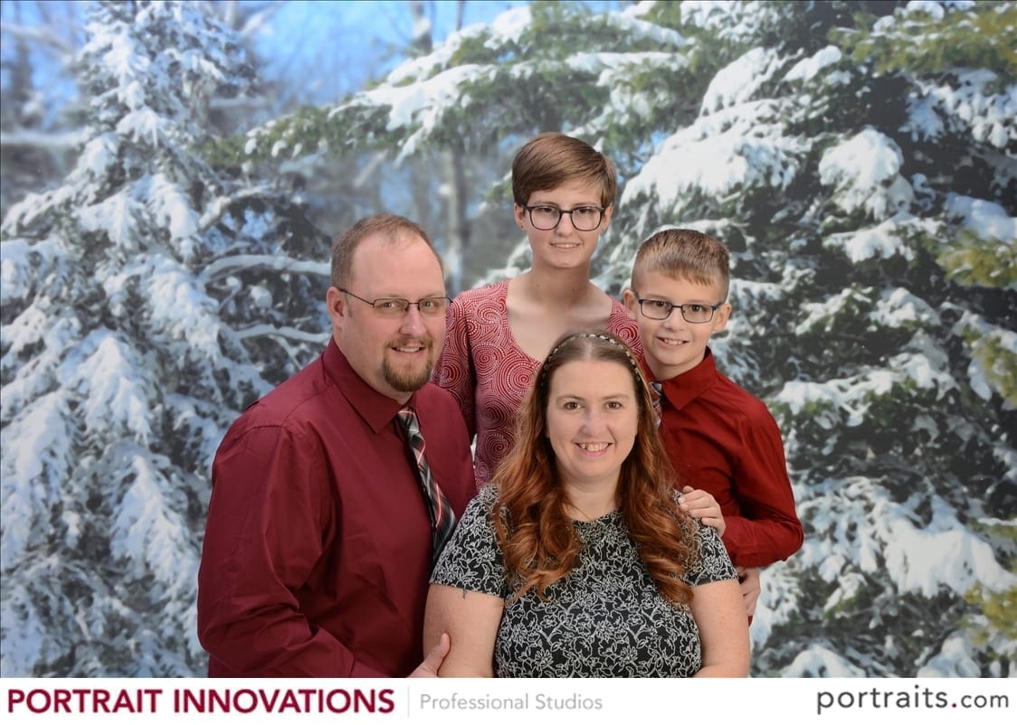 Say cheese! Taking your holiday photos at Portrait Innovations - My ...